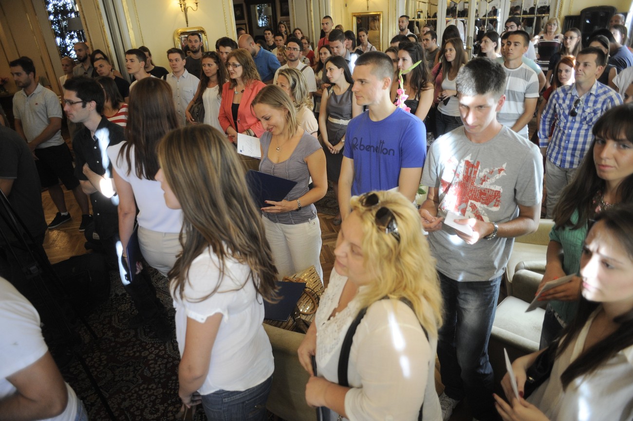 Fond za mlade talente objavio konkurs za stipendije - Blic