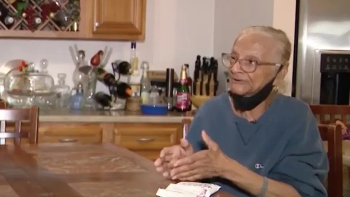 Baka (76) popunila loto listić i stavila ga u džep - umesto da slavi ...