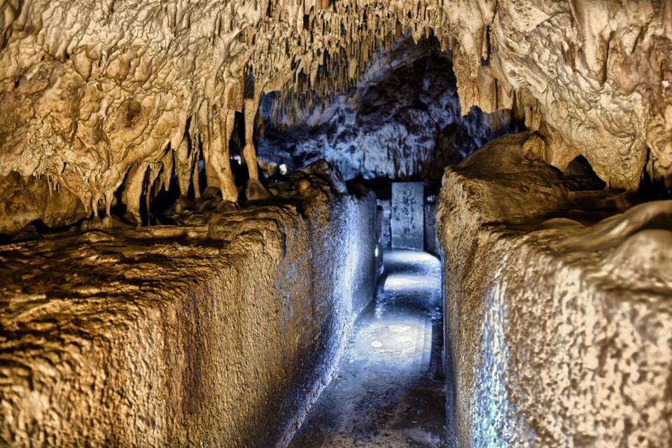 Jaskinia Raj w Górach Świętokrzyskich, jedna z najpiękniejszych w ...