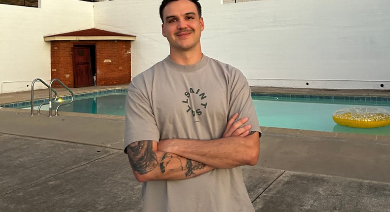 I quit a six-figure job as a Google recruiter to become a full-time ...