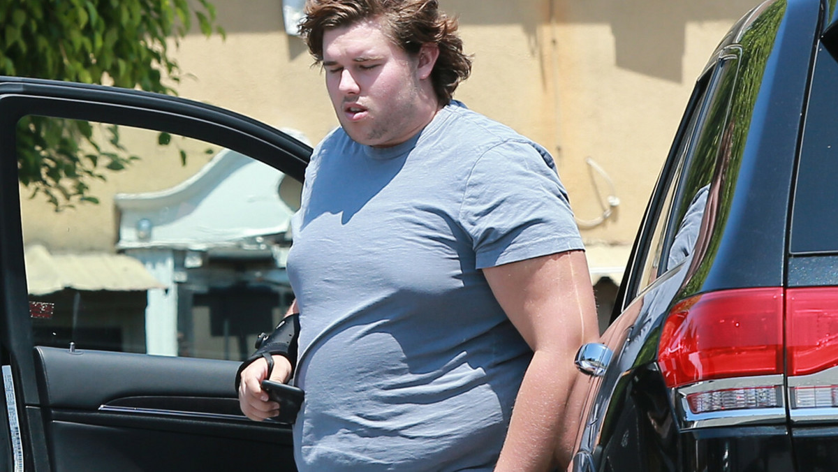 Syn Arnolda Schwarzeneggera zrzucił zbędne kilogramy. Jest nie do ...