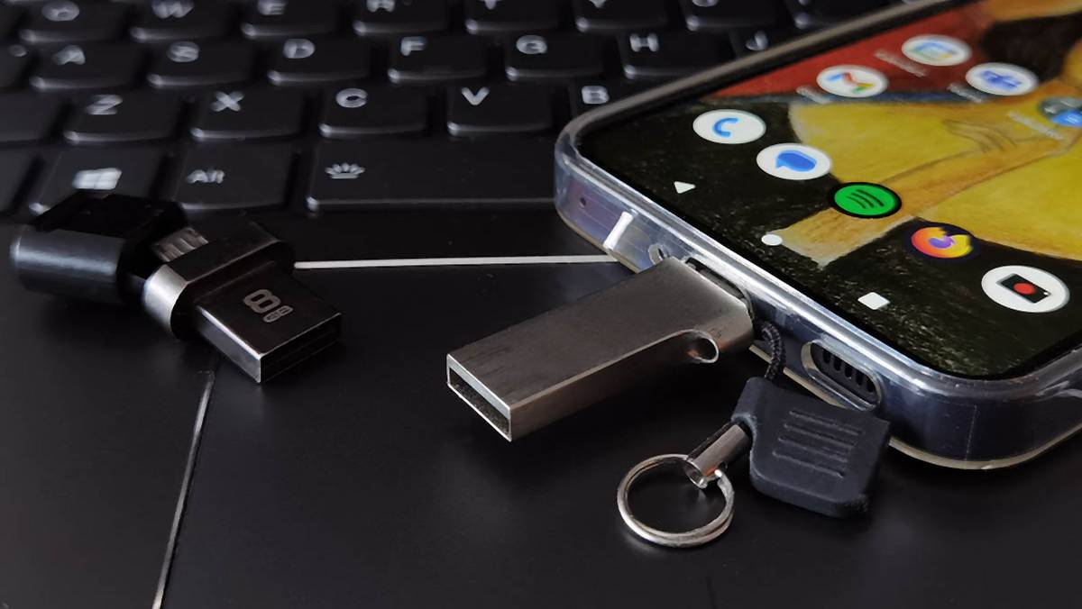 USB OTG w smartfonie. Co to takiego i czy ma jakieś praktyczne ...