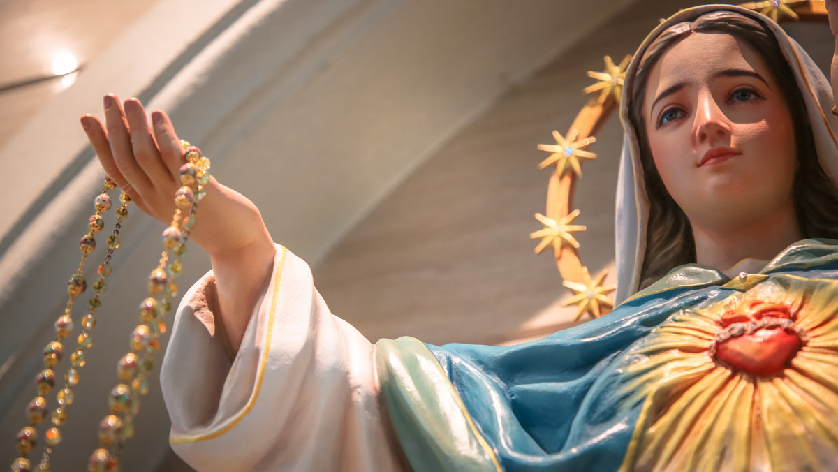 Modne dewocjonalia. Od kultu maryjnego do dekoracji wnętrz - Kobieta