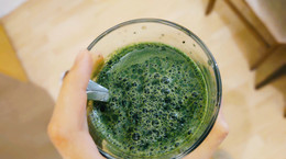 Chlorofil w płynie - jakie ma właściwości? Co trzeba wiedzieć o ...