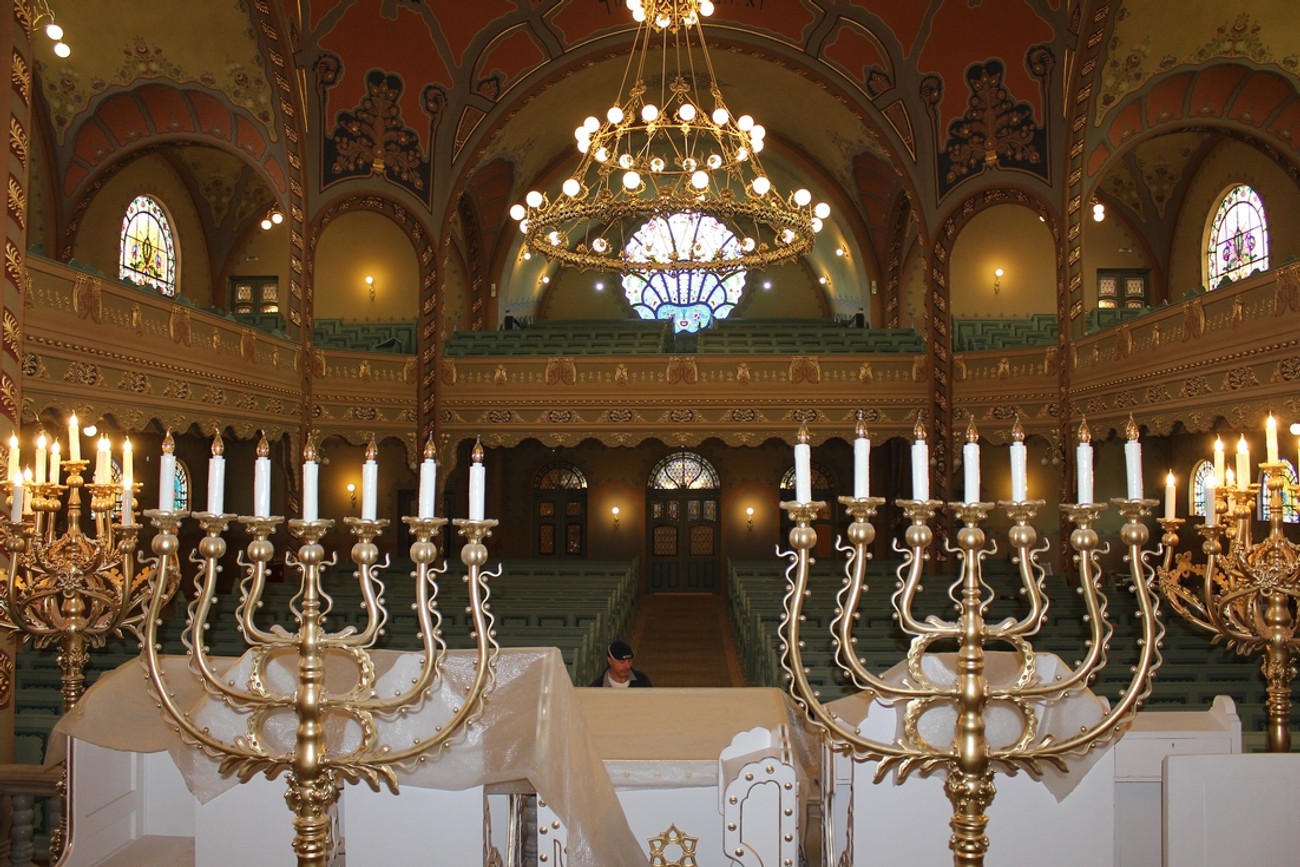 Danas počinje Hanuka, jevrejski praznik slobode i svetlosti: Slavi se ...