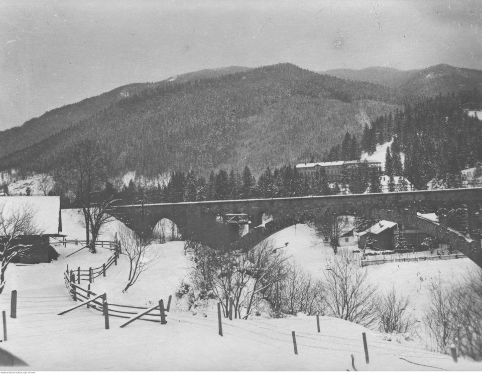 Worochta (Ukraina). "Narty, dancing, brydż" - tak się bawiono na ...