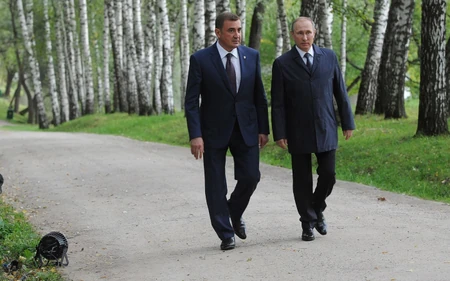 Spasao Putina od medveda, a sad bi mogao da ga nasledi: Ko je Aleksej ...