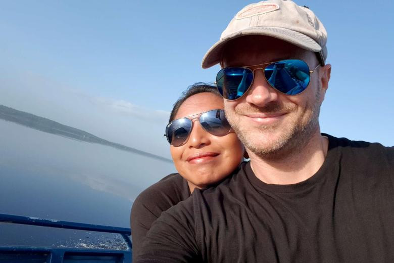 W dżungli poznał 20-letnią córkę szamana. Nie zamierza wracać do Europy ...