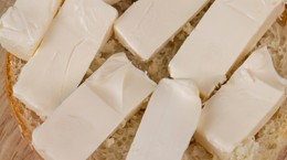 Ser mimolette to francuski przysmak. Tak wykorzystasz go w swojej kuchni