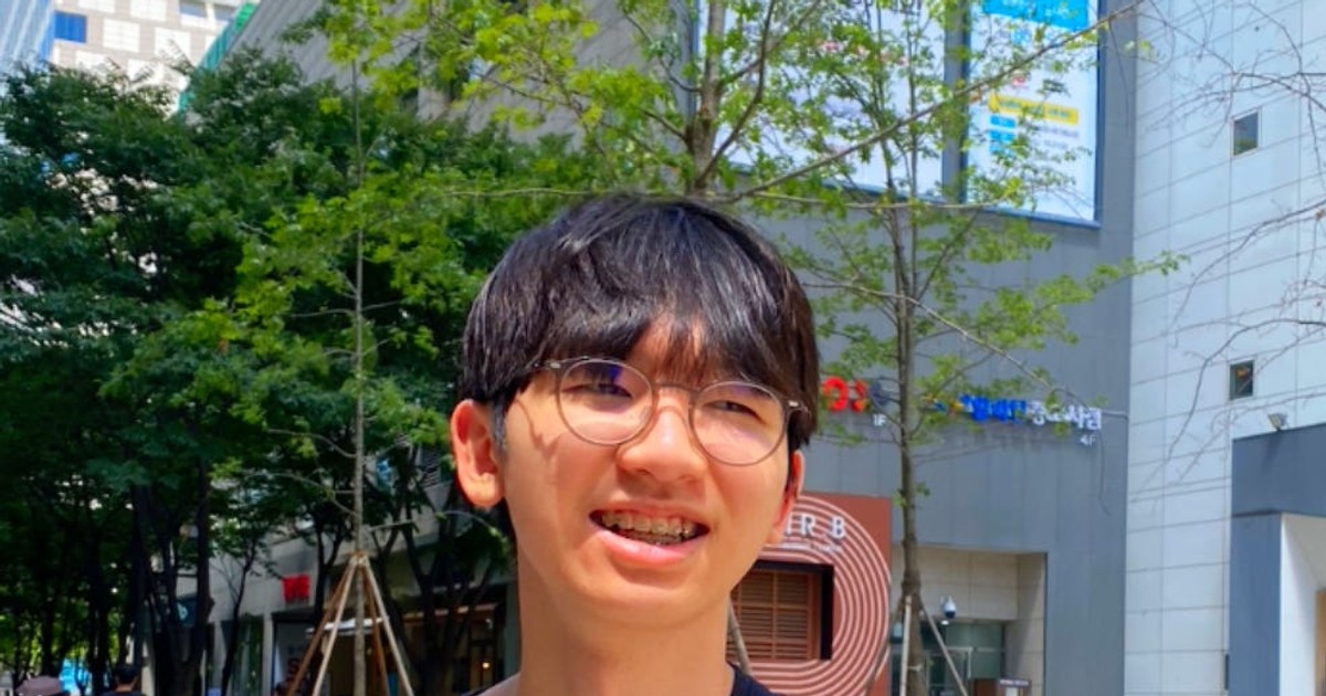 No network? No problem. How I built an AI startup at 18 with teens ...