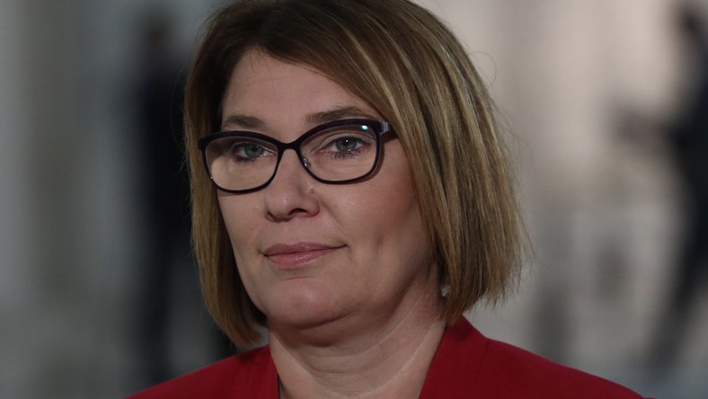 Beata Mazurek: wszyscy powinniśmy z większym szacunkiem traktować ... Beata Mazurek: wszyscy powinniśmy z większym szacunkiem traktować ...