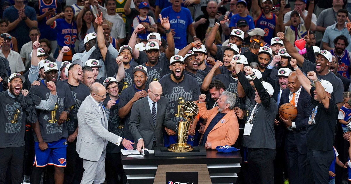 New York Knicks wygrali ligę NBA. Sukces drużyny Jeremy'ego Sochana
