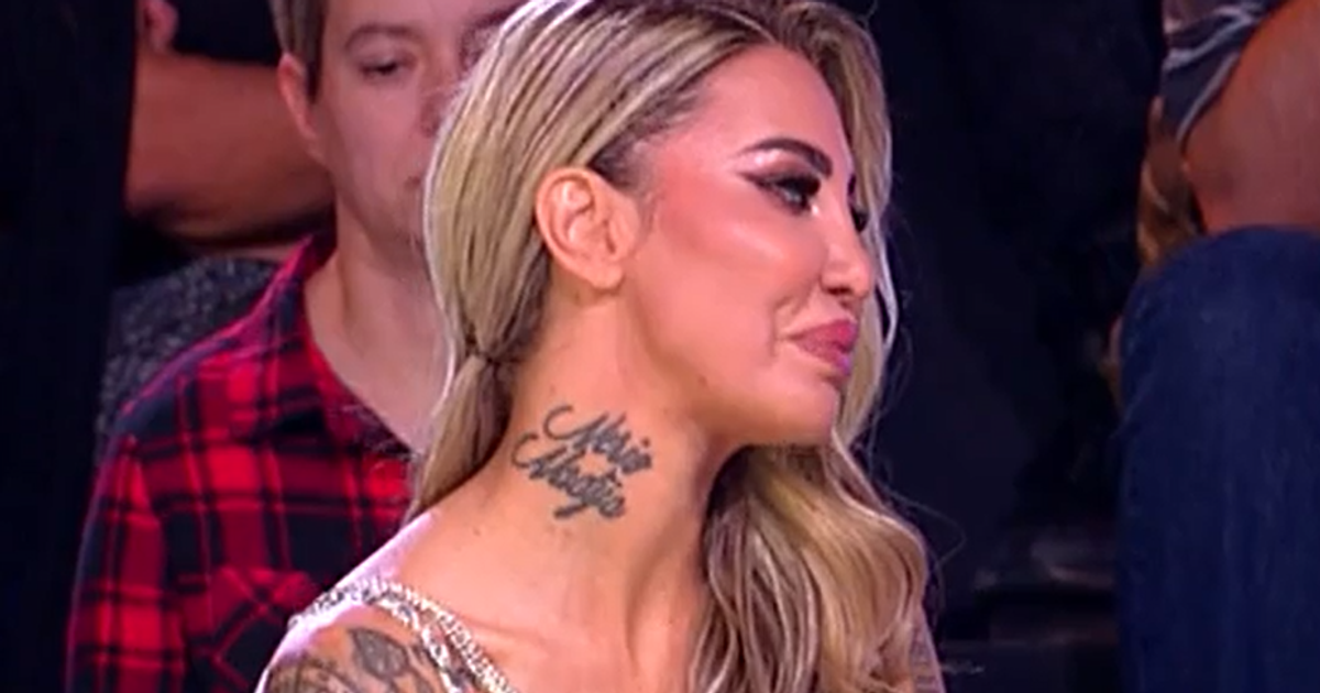 Ovako je Aneli Ahmić izgledala pre svih operacija: Tanke obrve, ravne ...