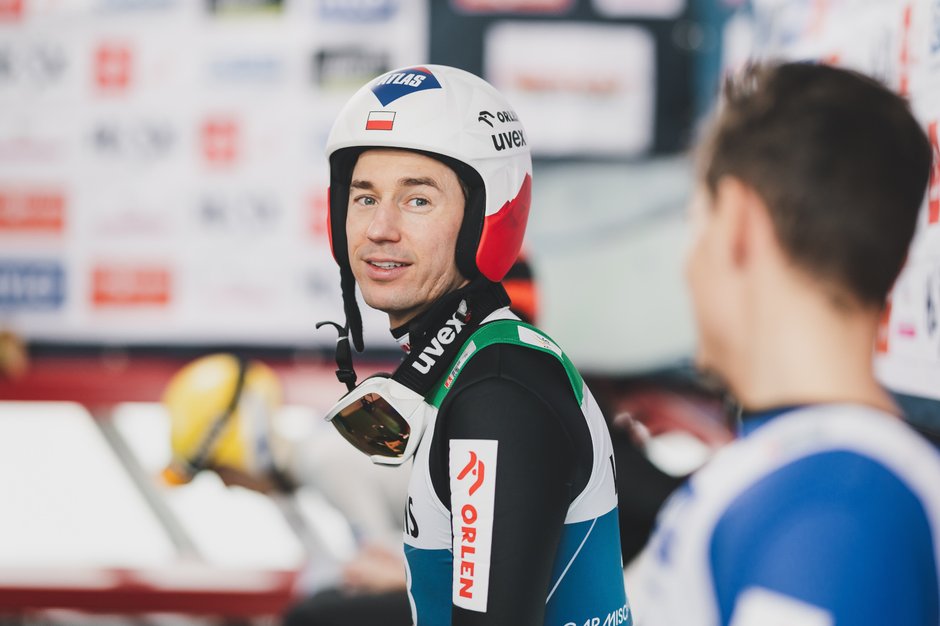 Kamil Stoch w czołowej dziesiątce kwalifikacji w Ga-Pa. "Nóżka dopiero ...