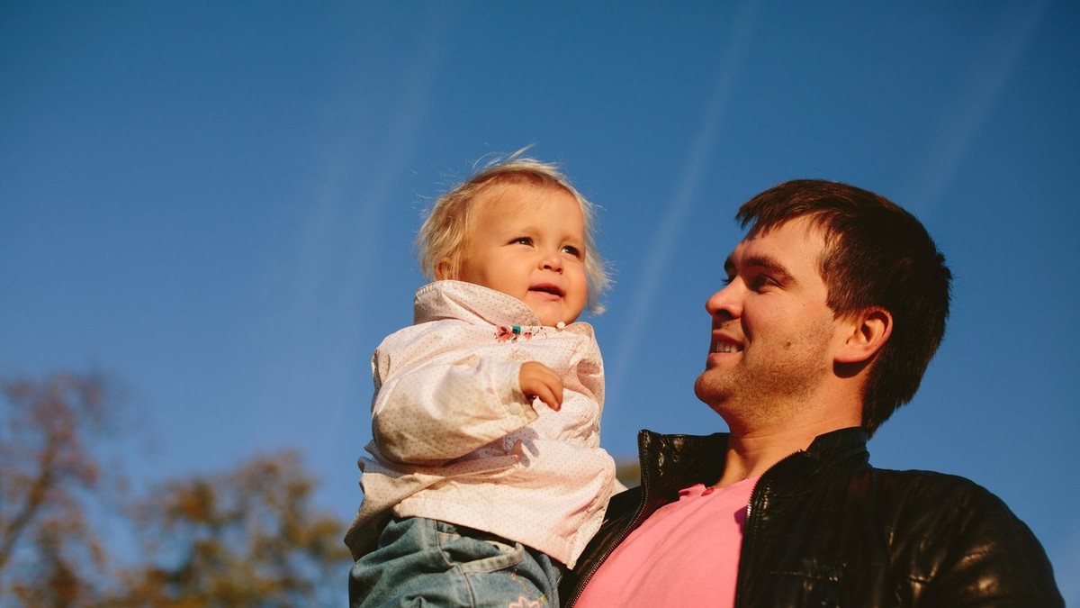 Samohrani otac iz Beograda traži garsonjeru na korišćenje usled ...