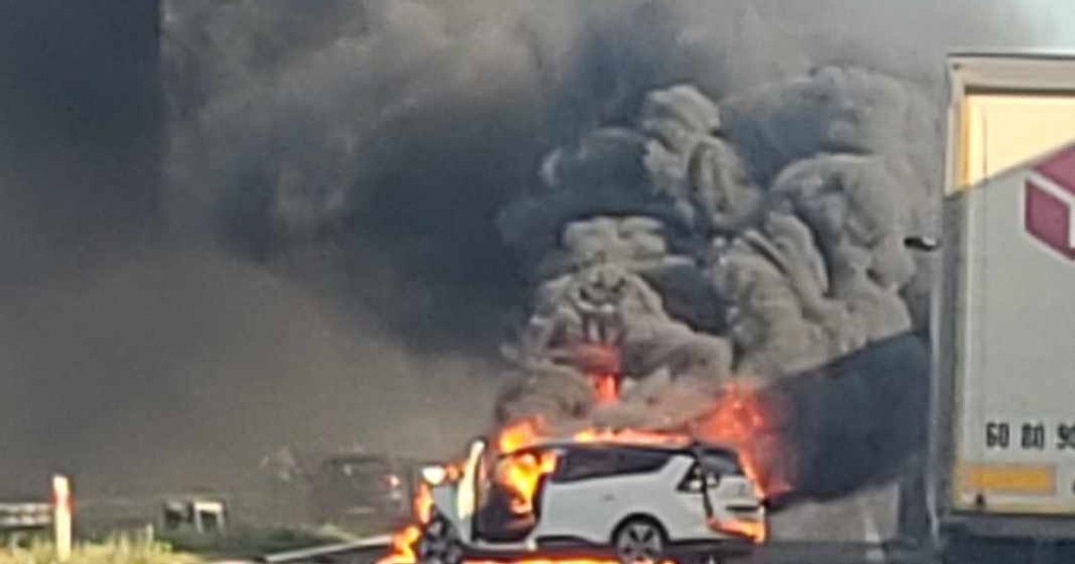 Wypadek na autostradzie A1. Zderzyły się cztery pojazdy