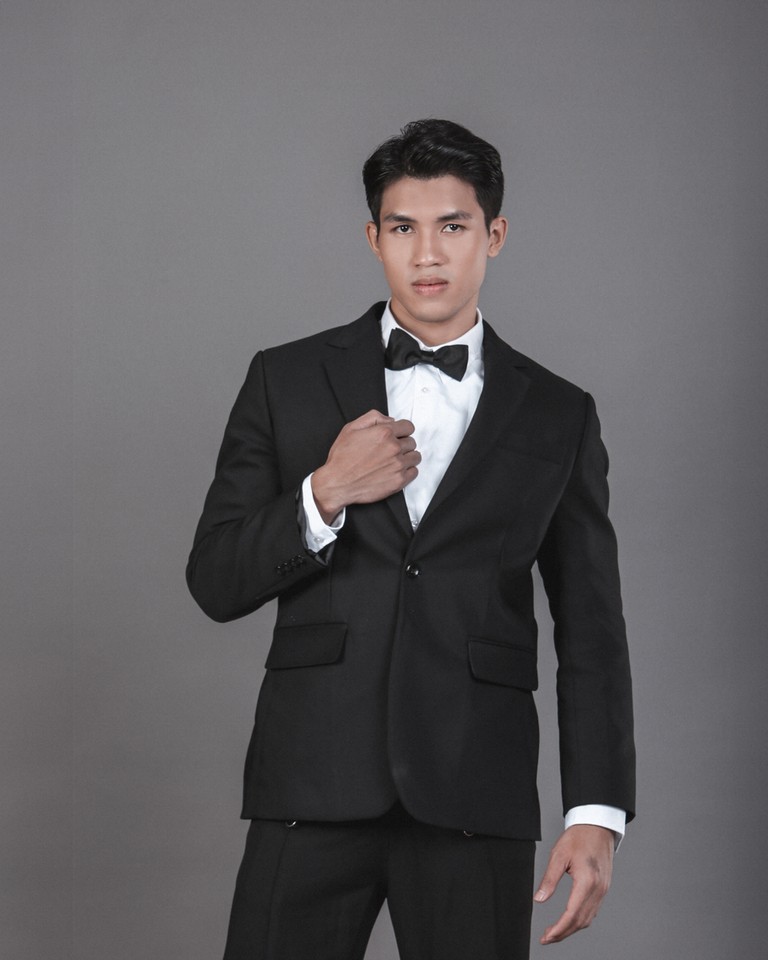 Mister Supranational 2024. Kandydaci na oficjalnych zdjęciach. Wśród nich Polak - Plejada.pl