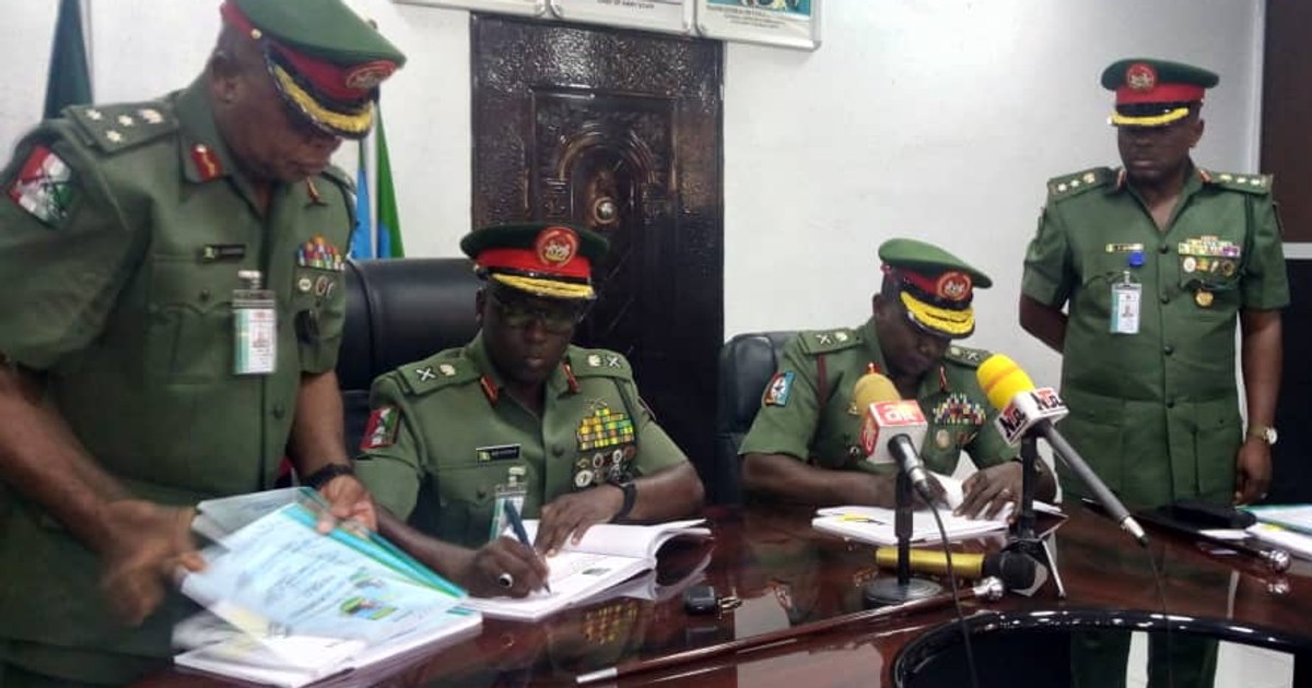 New GOC 81 Division, Maj. Gen. Irefin assumes office | Pulse Nigeria