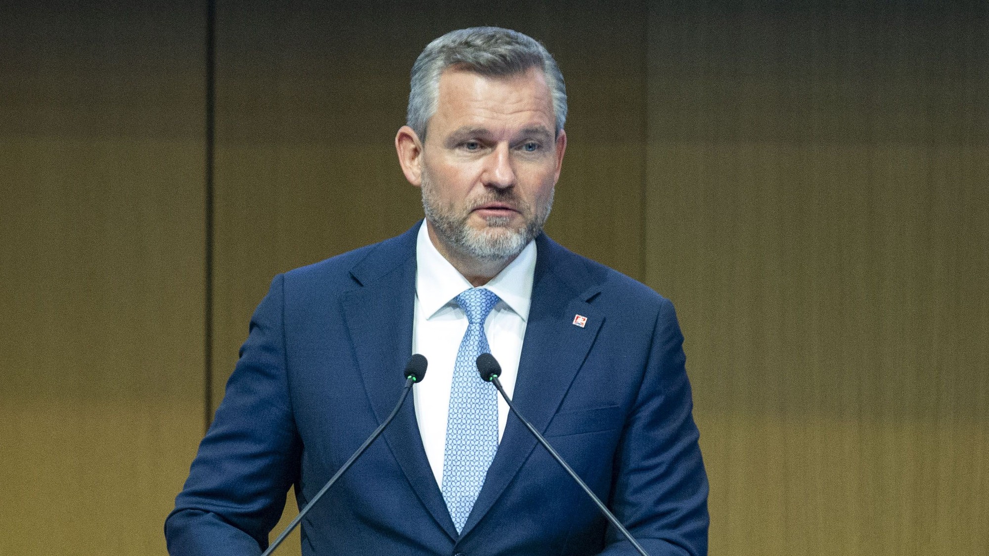 Pellegrini vyzýva na ukončenie vojny na Ukrajine: Slovensko je ...