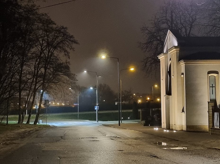 Nowe latarnie wzdłuż ulicy Waldorffa w stolicy - Informacje