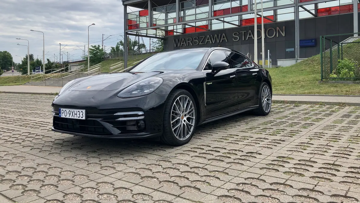Porsche Panamera Turbo S E-Hybrid Executive – lepiej wozić niż być ...