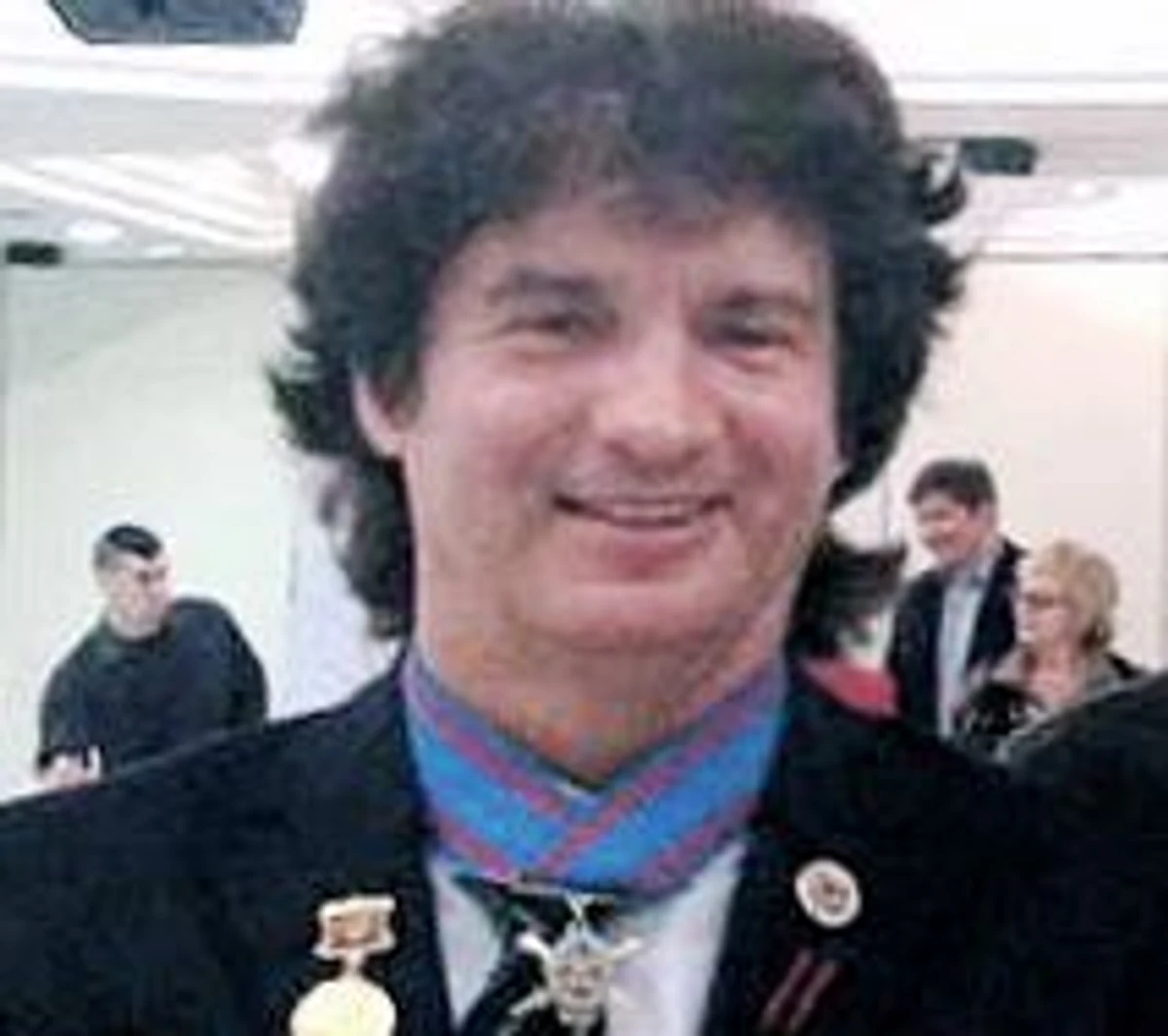 Andrzej Gąsiorowski bezkarnie przyjechał do Polski. Co robił aferzysta ...