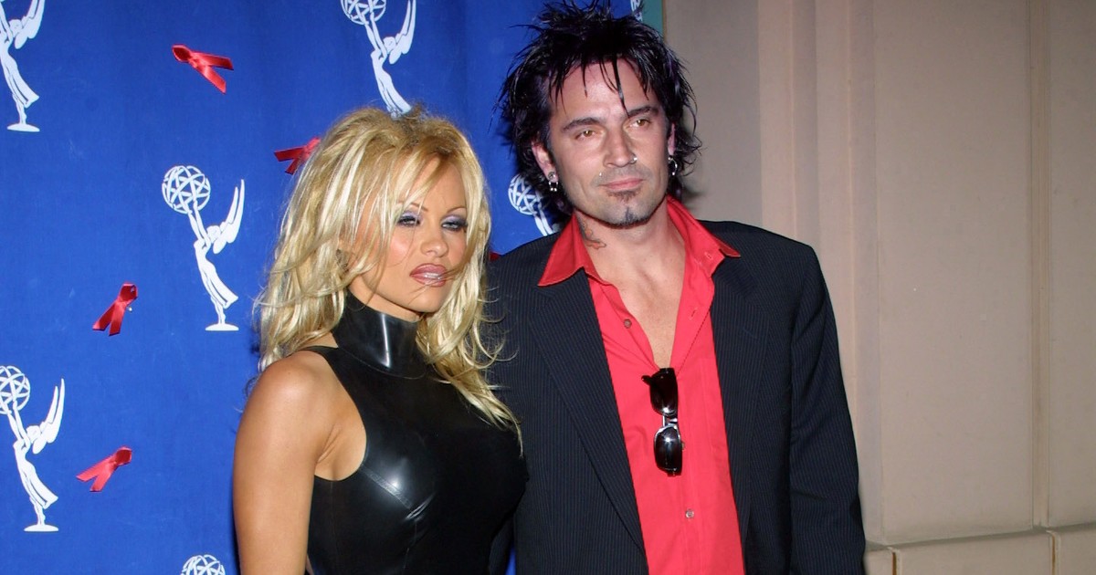 Tommy Lee pokazał członka na Instagramie. Serwis zdjęcie usunął, a on...