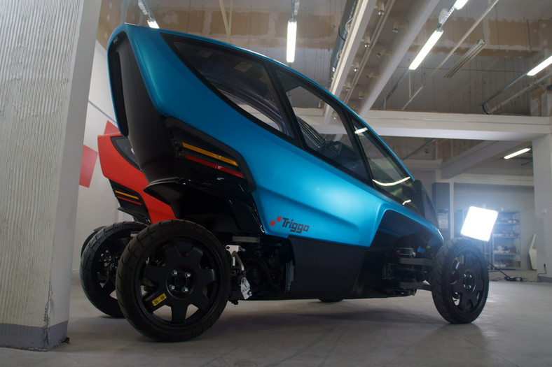 Triggo: Sunąłem między samochodami w korku. Futurystyczny pojazd ...