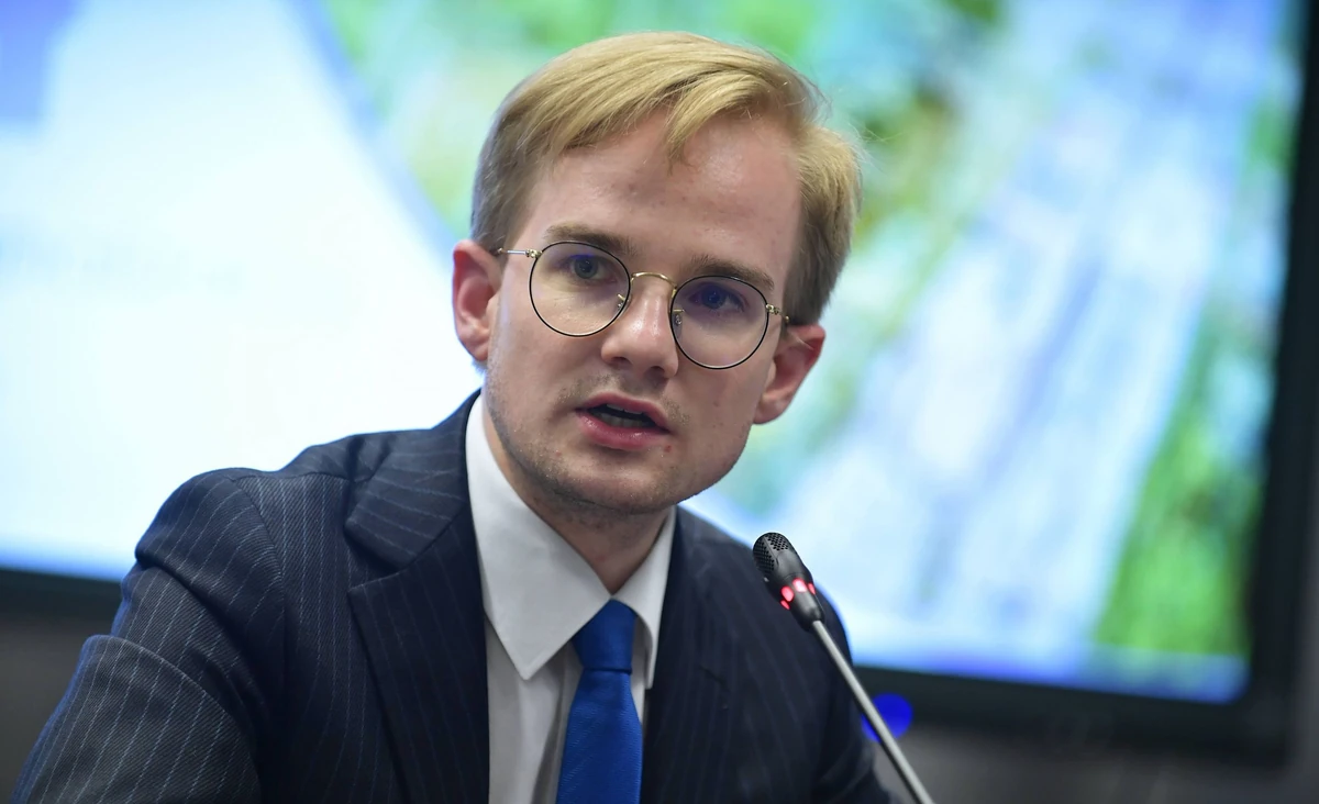 Patkowski o wsparciu dla konsumentów: Ich sytuacja nie uległa ...