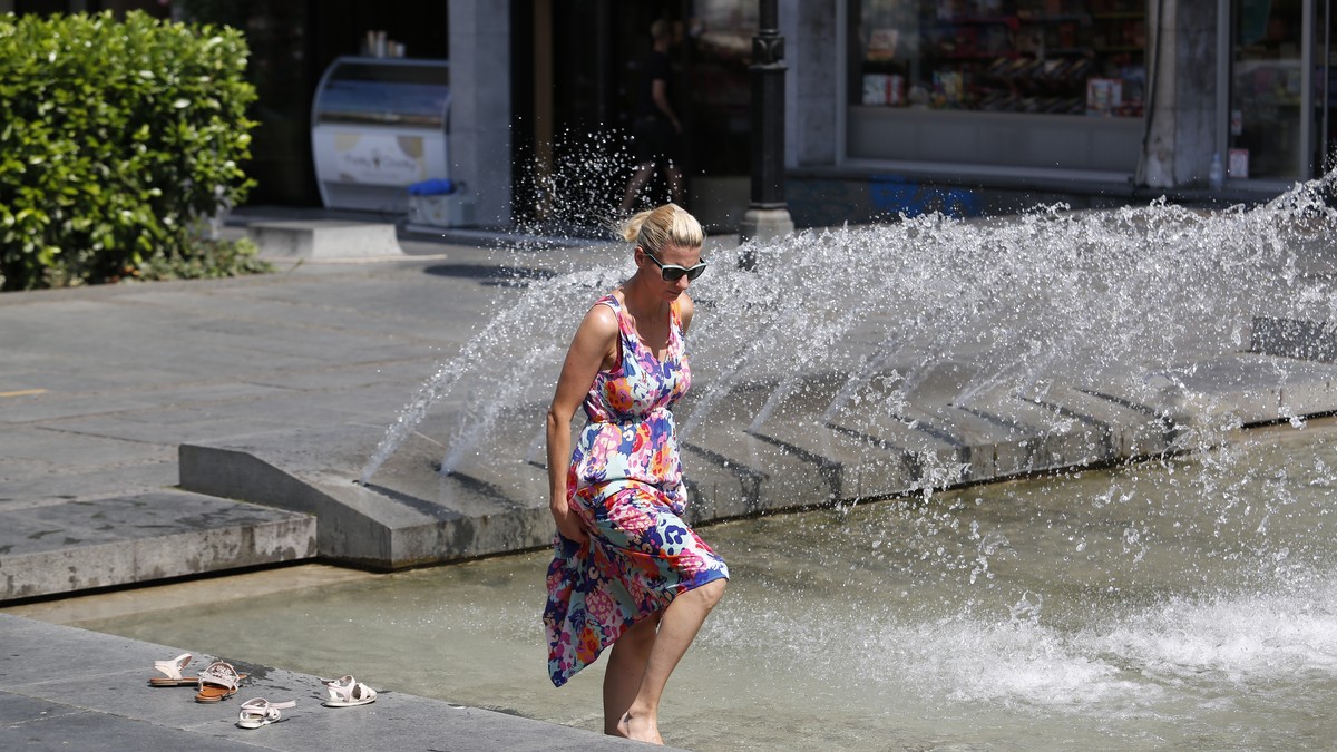 U Srbiji danas do 40 stepeni, Ćuprija trenutno najtopliji grad - Blic