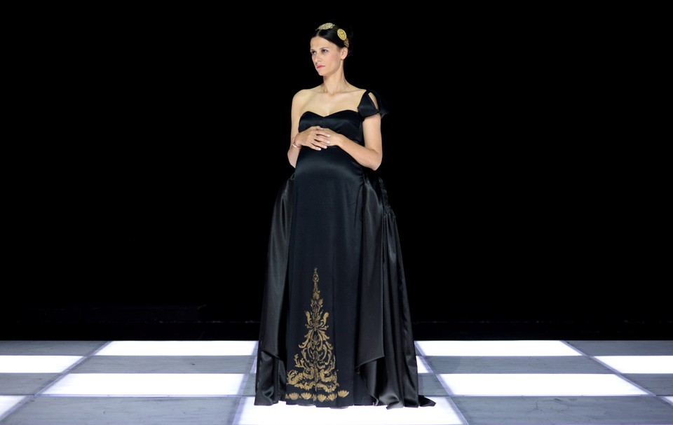 On starszy, ona młodsza. O ich romansach aż huczało - Kobieta