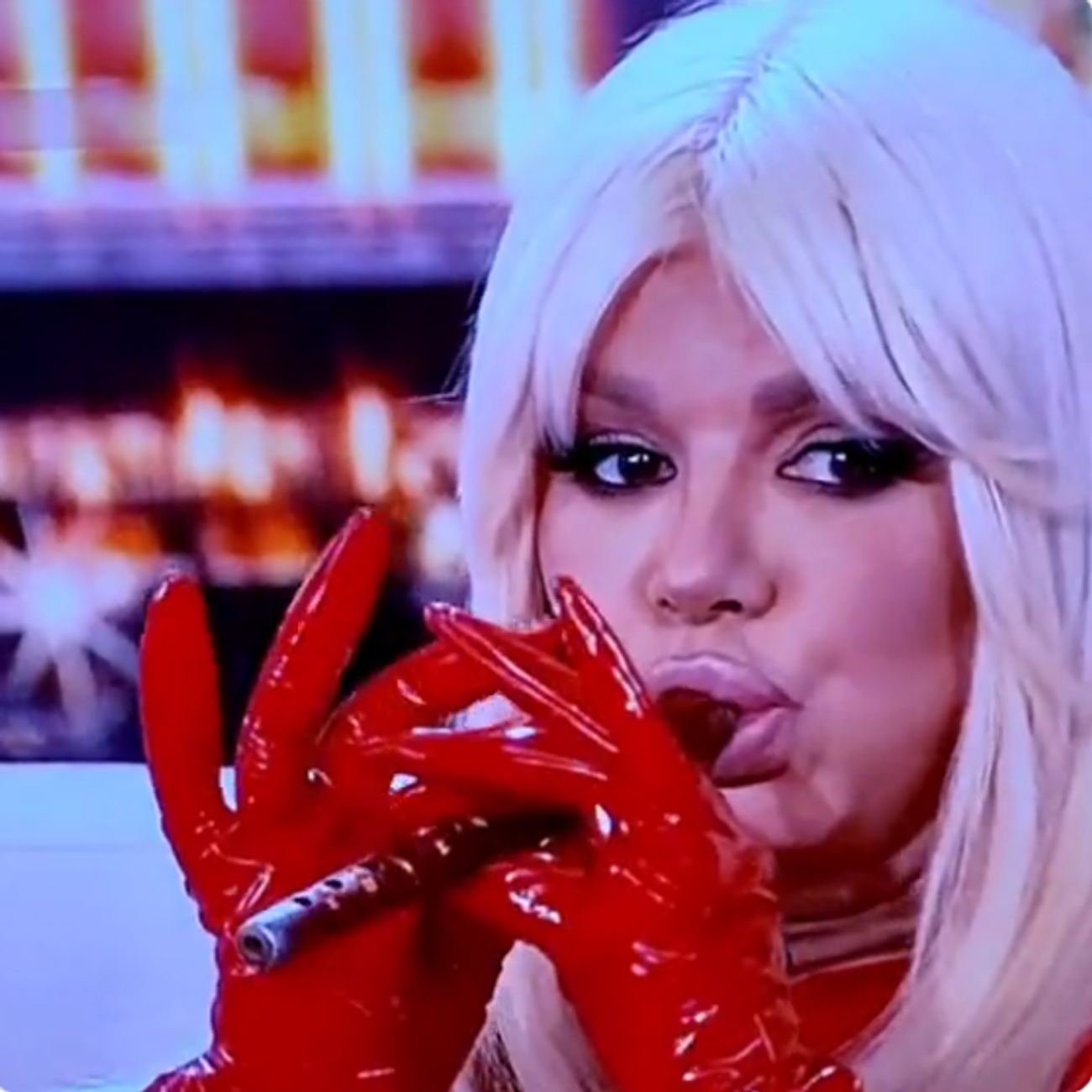 Ovako Dara Bubamara svira frulu - Blic