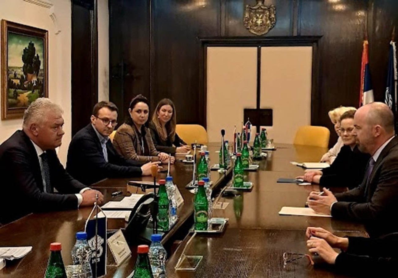 Ukidanje dinara na Kosovu: Petković i predstavnici Poštanske štedionice razgovarali sa ...