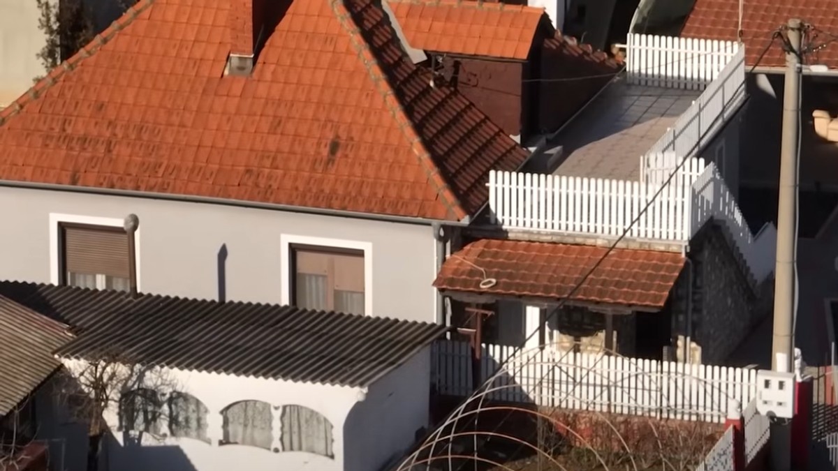 Ovo je rodna kuća udovice Saše Popovića u kojoj živi njen otac