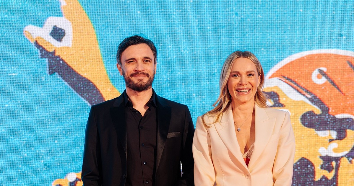 FILM NEDELJA PREMIJERNO PRIKAZAN U BEOGRADU: Crvenim tepihom prošetala ...