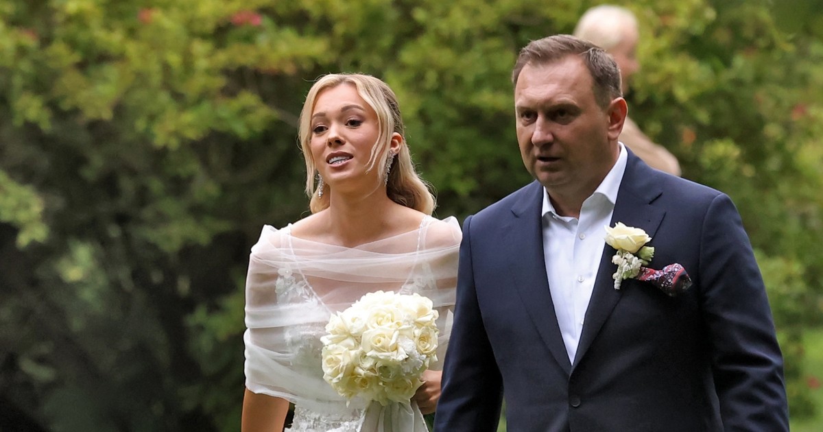 Po ślubie do Sejmu. Tomasz Trela odkłada urlop. "To niespodzianka od ...