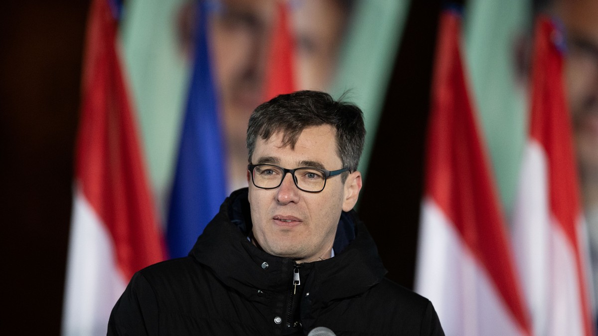 Karácsony Gergely szavazást indított, legyen-e díszkivilágítás ...