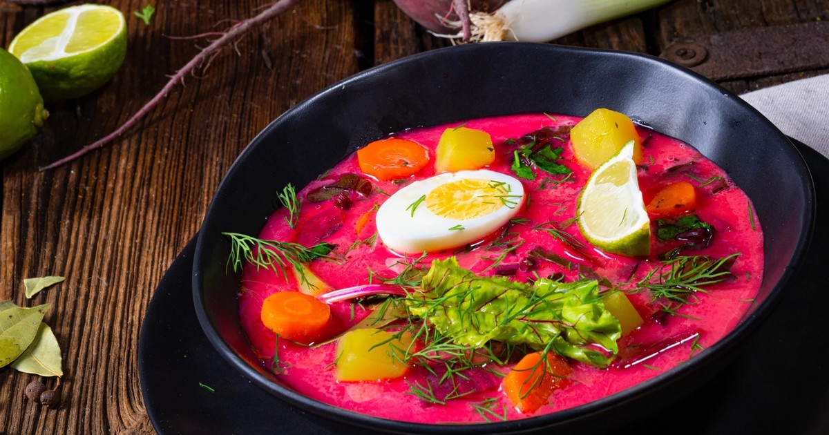 Najlepsze zupy majowe: przepisy na botwinkę, szczawiową i pokrzywową. Pycha