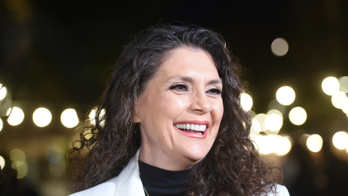 Naša pevačica sa 16 godina izgubila roditelje: Život je nije mazio - Blic