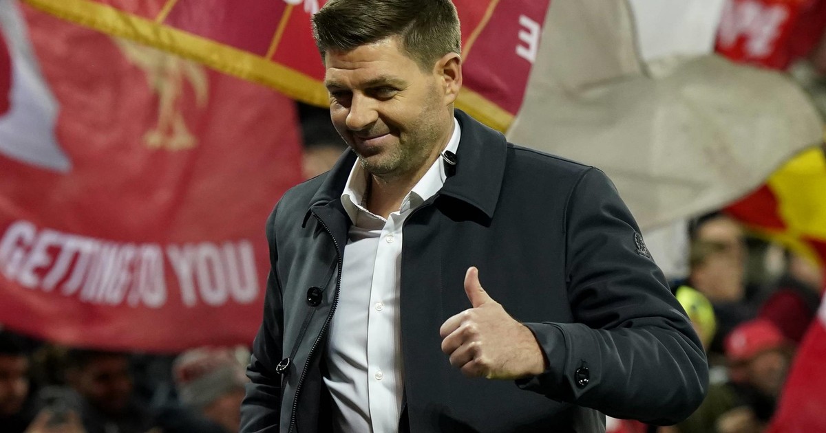 Steven Gerrard trenerem w Arabii Saudyjskiej. Do jego klubu trafi Adam ...