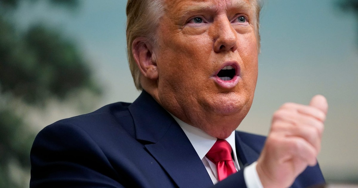 Trump went 'ballistic' and 'scrambled' to figure out what to do next ...