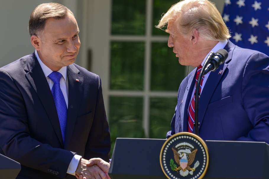 Strategia sztabu Andrzeja Dudy na finiszu kampanii prezydenckiej to ...