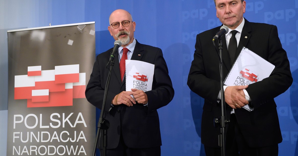 Absurd. Państwowa agencja PR zatrudniła agencję PR, by poprawić swój ...