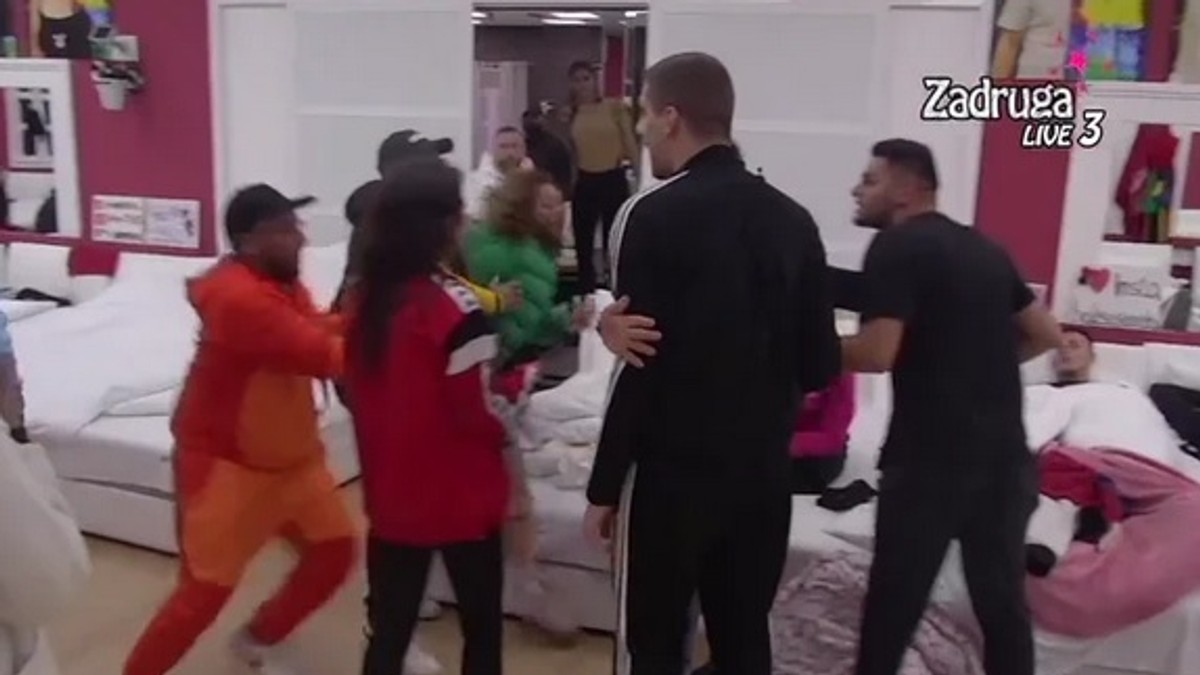 U Zadruzi kažnjen Predrag Lazić Peca - Blic