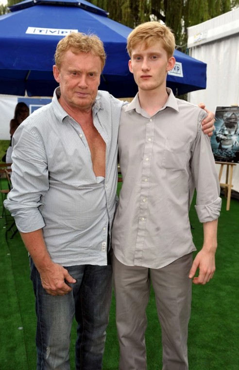 Syn Daniela Olbrychskiego wydał płytę. Kim jest Viktor Longo? - Plejada.pl