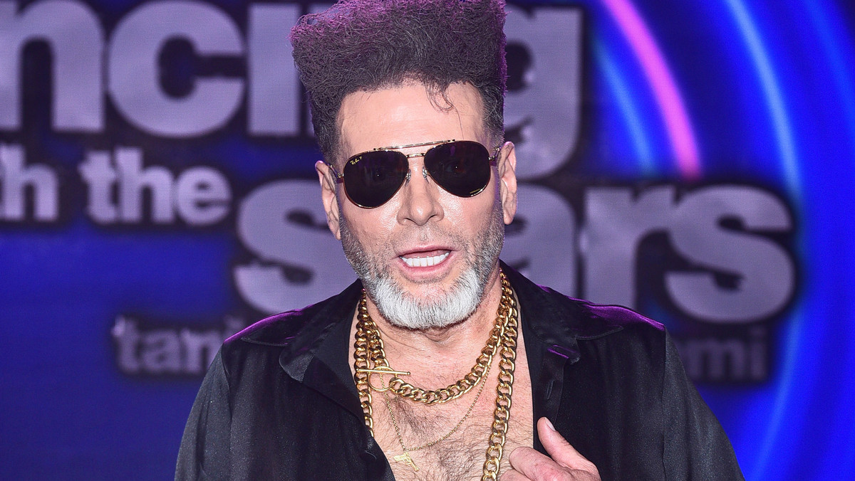 Krzysztof Rutkowski przed laty wyglądał zupełnie inaczej. Możecie go ...