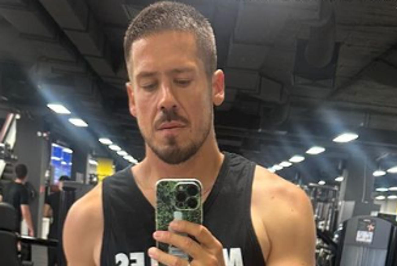 ikola Rokvić objavio fotografiju iz teretane i pokazao kako izgleda nakon mesec dana pešačenja ...