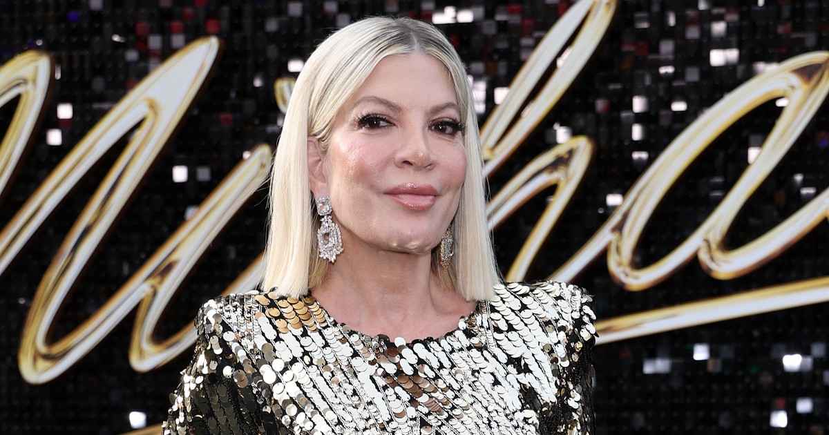 Chwile grozy na ceremonii córki Tori Spelling. Aktorka nagle osunęła ...
