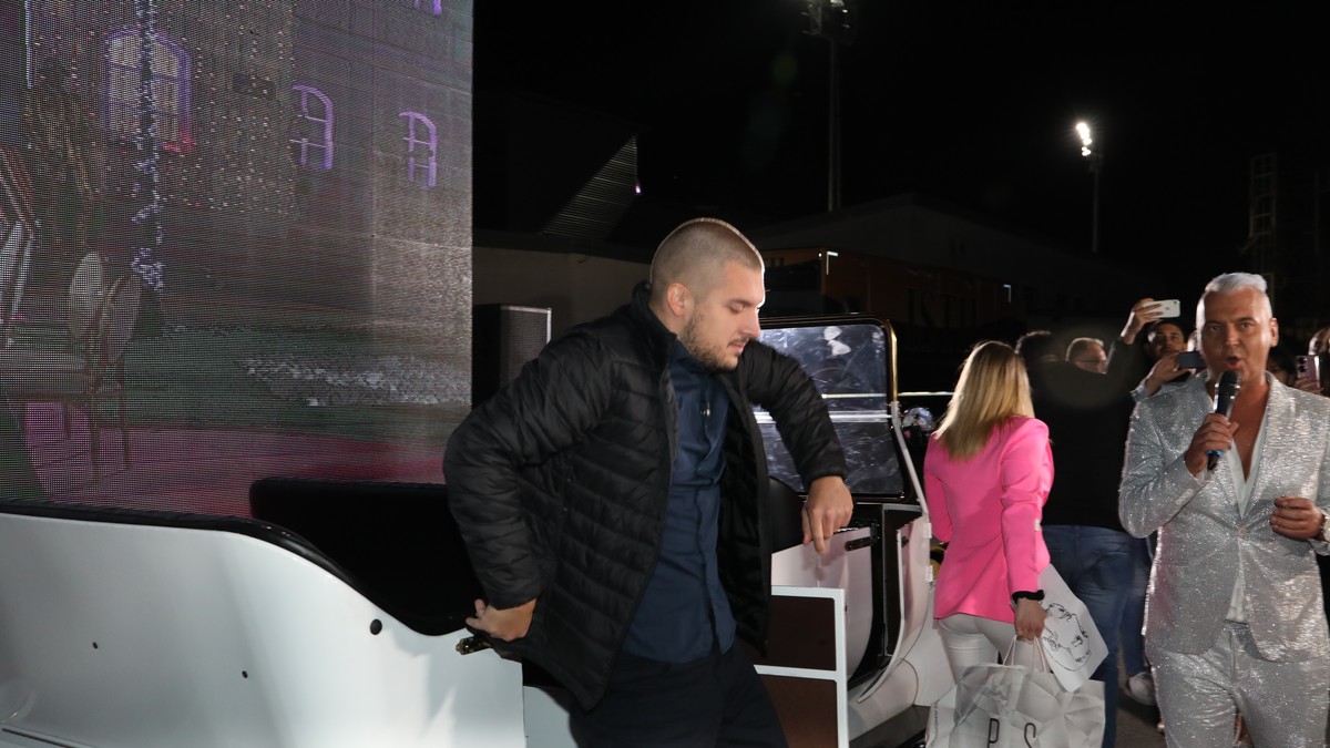 Nikola Grujić Gruja prokockao dva stana u Beogradu - Blic