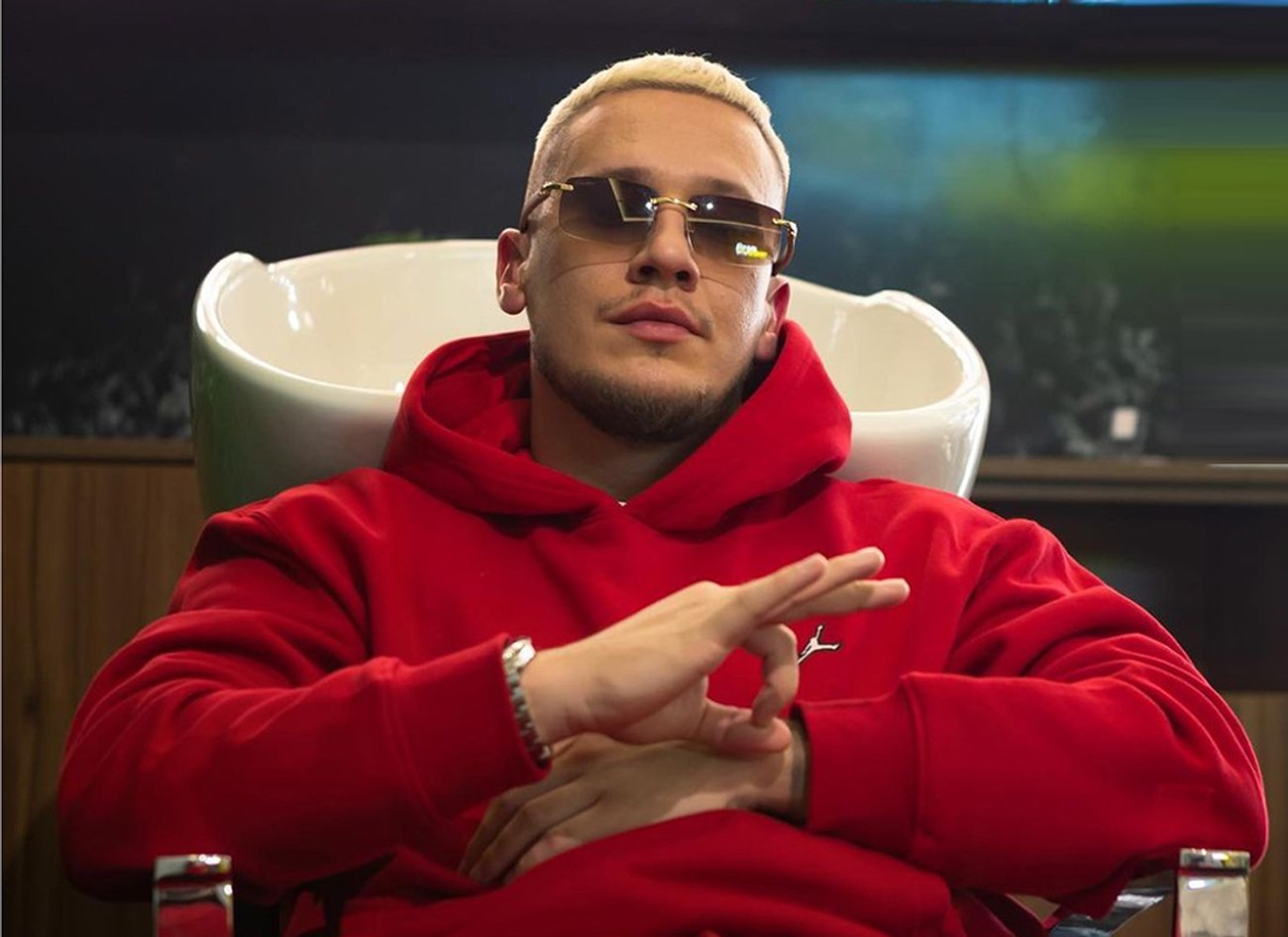 Raskinuli reper Korona i voditeljka Jovana Medić - Blic